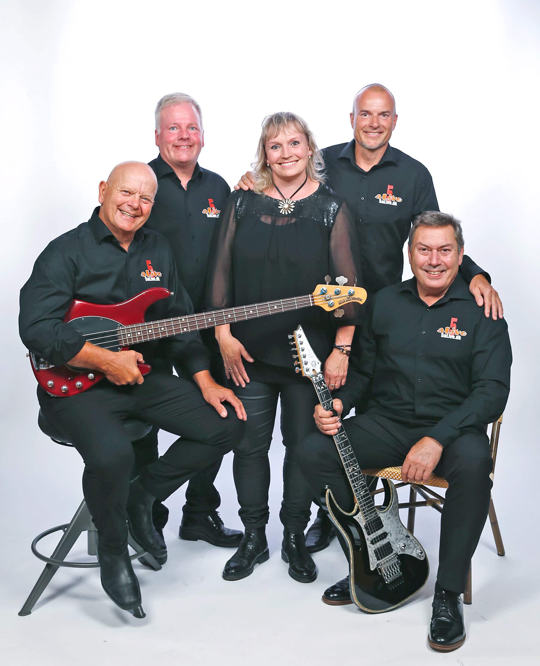 Book danseorkestret 5alive hos Showbizz Danmark på tlf: 70 27 03 07