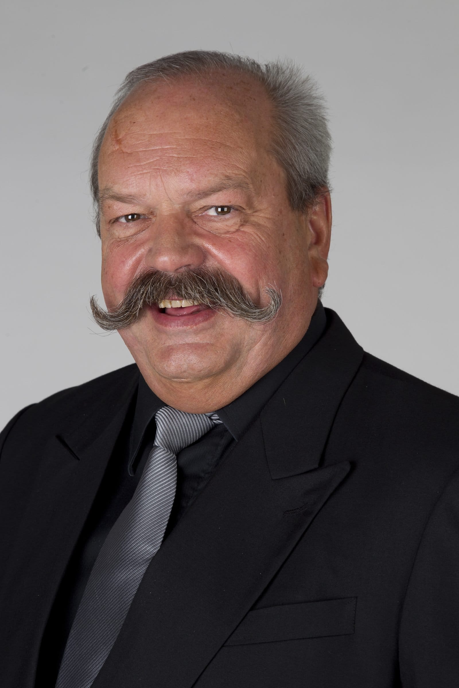 Book Flemming Krøll på tlf: 70 27 03 07 | Showbizz Danmark