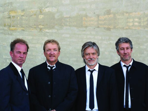 Book Rubber Band på tlf: 70 27 03 07 | Showbizz Danmark