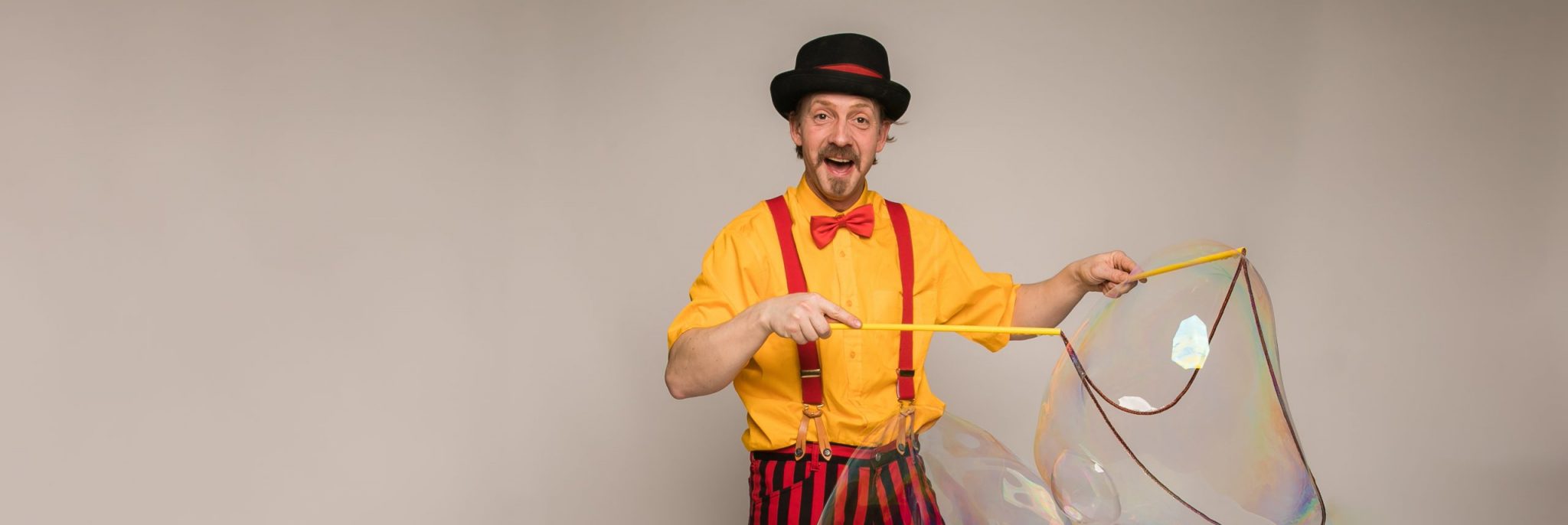 Book Sofus Sæbeboble på tlf: 70 27 03 07 | Showbizz Danmark