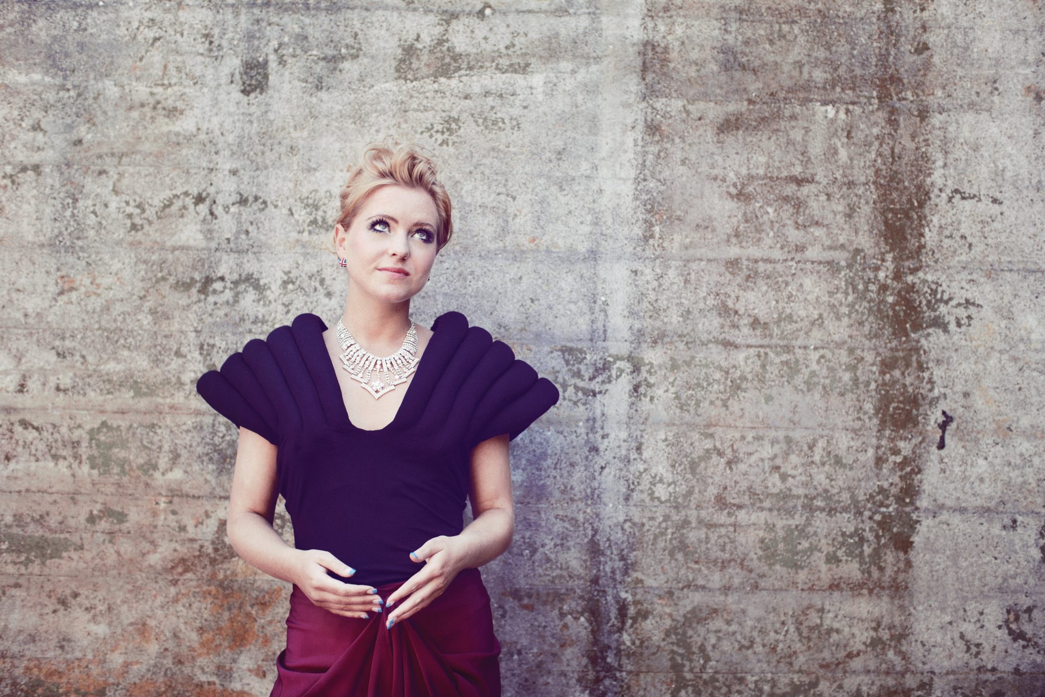 Book Sys Bjerre på tlf: 70 27 03 07 | Showbizz Danmark