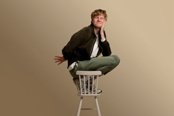 Book Victor Lander på tlf: 70 27 03 07 | Showbizz Danmark