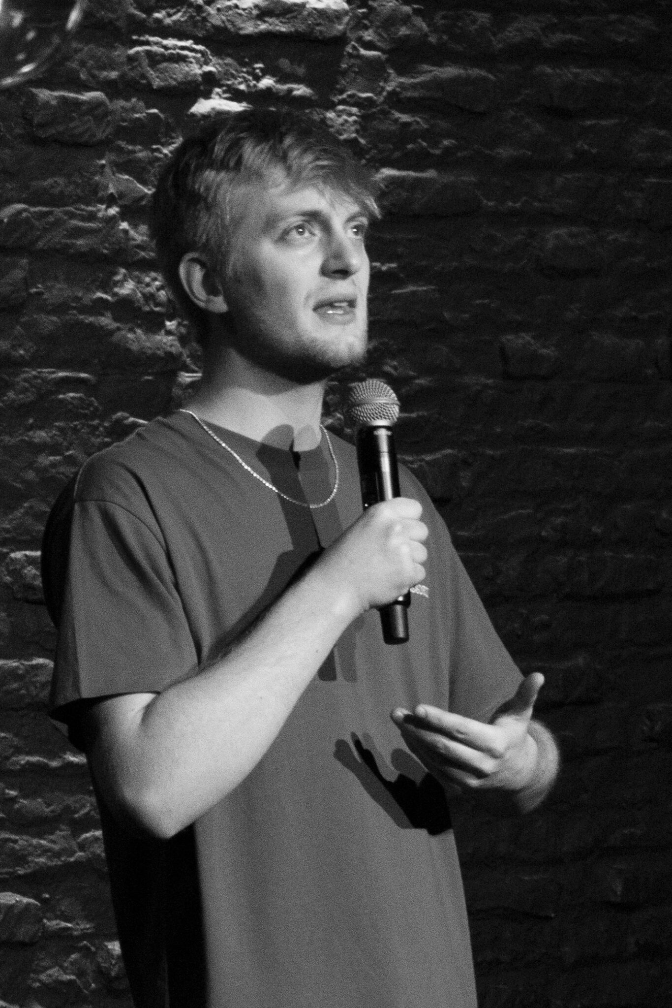 Book Niels Nielsen på tlf: 70 27 03 07 | Showbizz Danmark